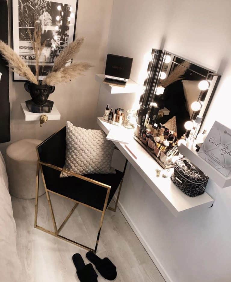 What You Need For a Makeup Corner On a Budget