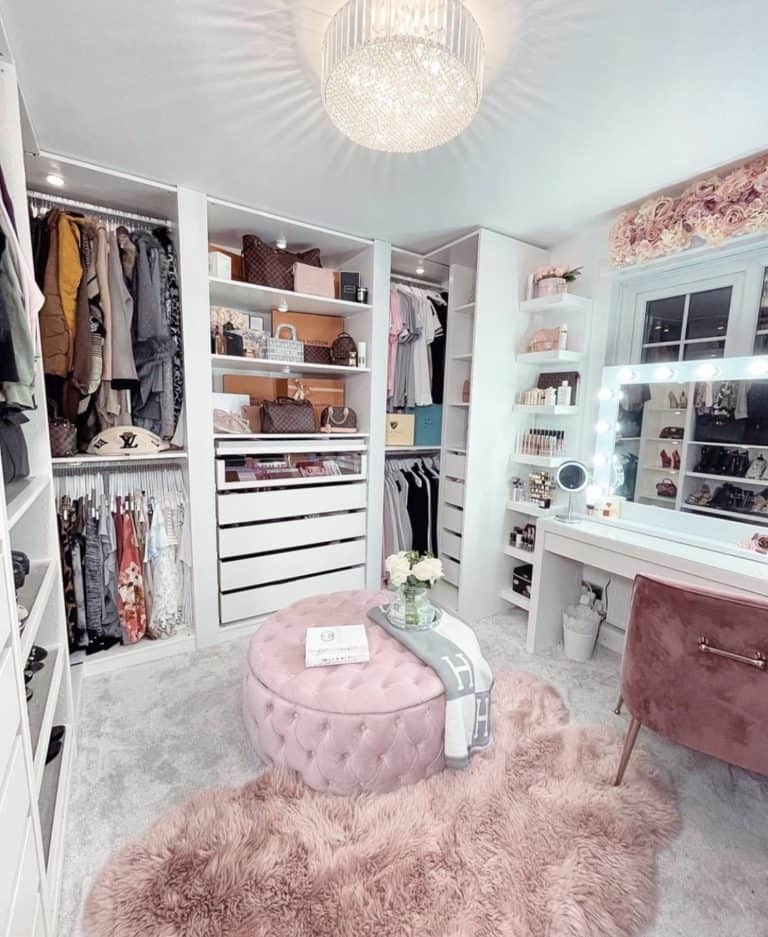 How to Make an Instagrammable Closet