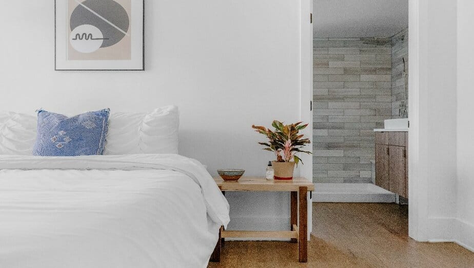 How to Decorate Your Bed Like a Pro-Designer in 7 Easy Steps