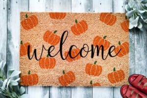 15 Fall Door Mats You'd Love to Have This Year