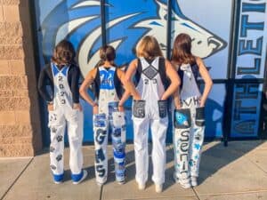 15 Stylish Senior Overalls You Can DIY Quick & Easy