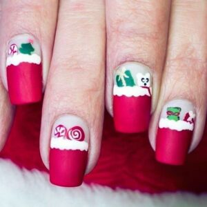 26 Christmas Short Nails to Copy This Year