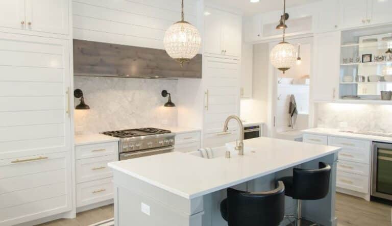 Is There A Standard Size For A Kitchen Countertop? Heights & Widths ...