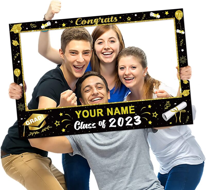 23 Graduation Party Centerpieces That Will Complete Your Table