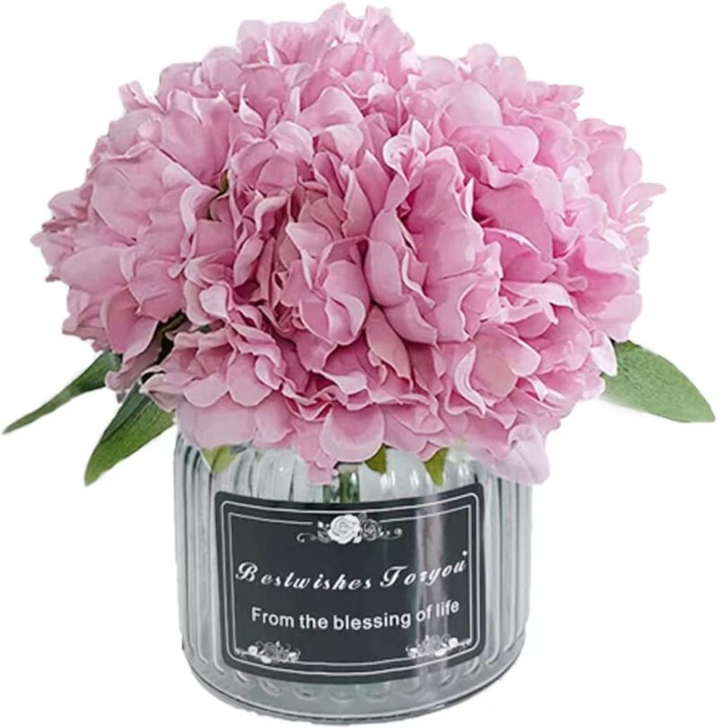 23 Graduation Party Centerpieces That Will Complete Your Table