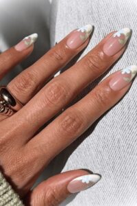 30+ Spring Nail Ideas to Copy: Fresh Spring Nail Designs to Brighten ...