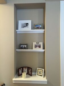 How to Decorate a Ledge in the Living Room on Budget! 22 Ideas