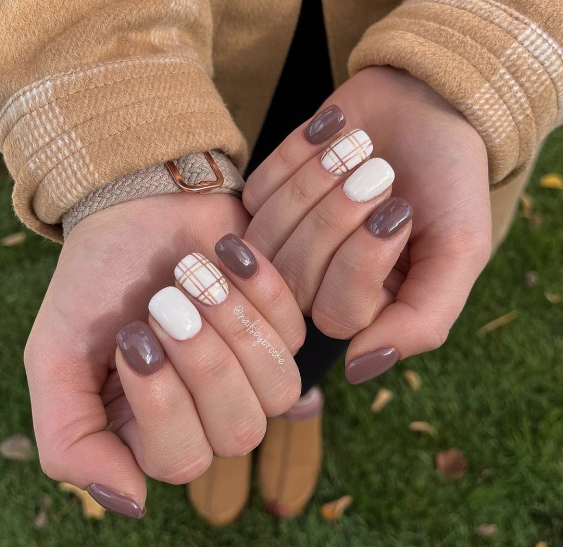 33 Fall Nail Ideas: Autumn Manicure Madness to Spice Up Your Tips