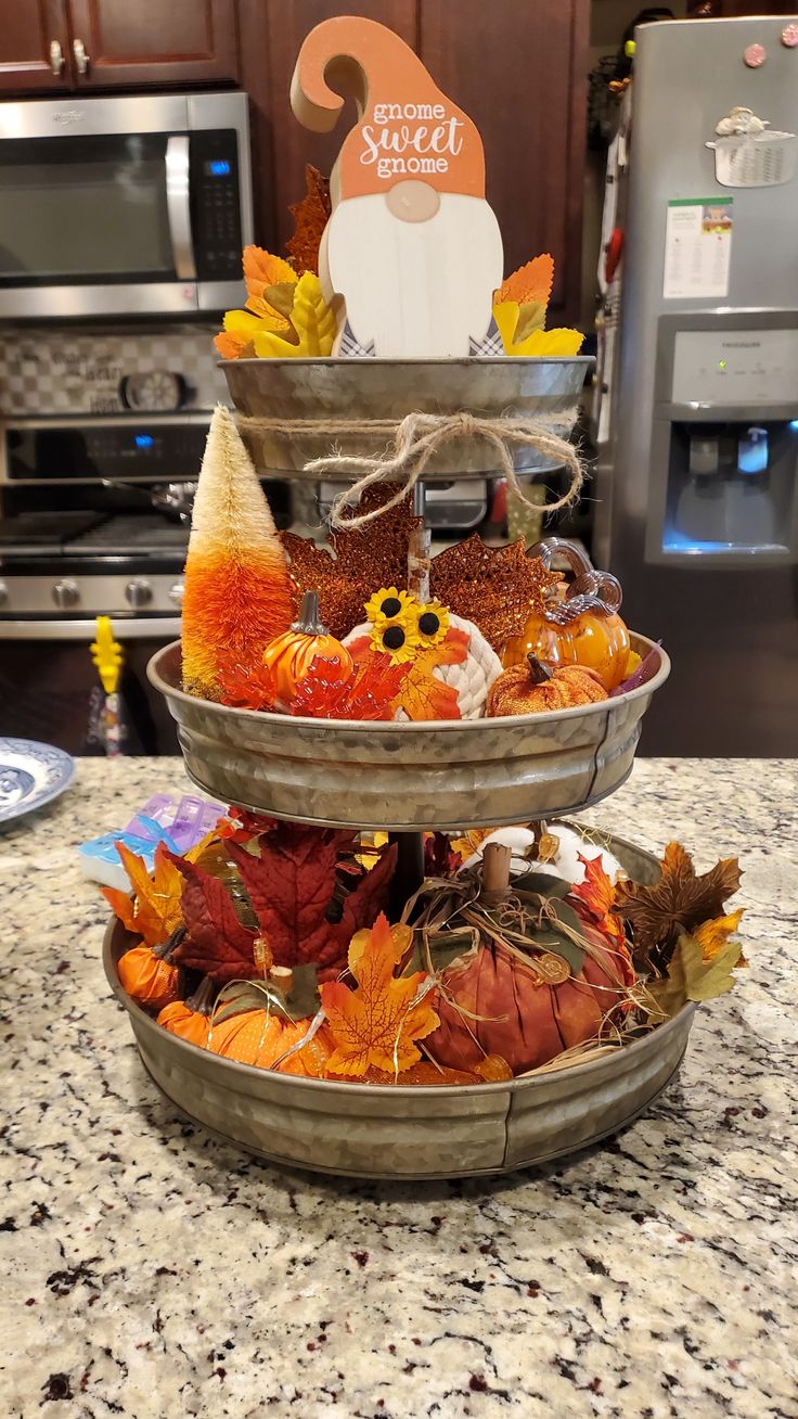 25 Fall Tray Decor Ideas That'll Make Your Home Insta-Worthy