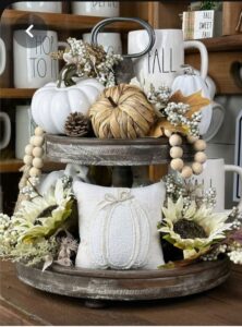 25 Fall Tray Decor Ideas That'll Make Your Home Insta-Worthy