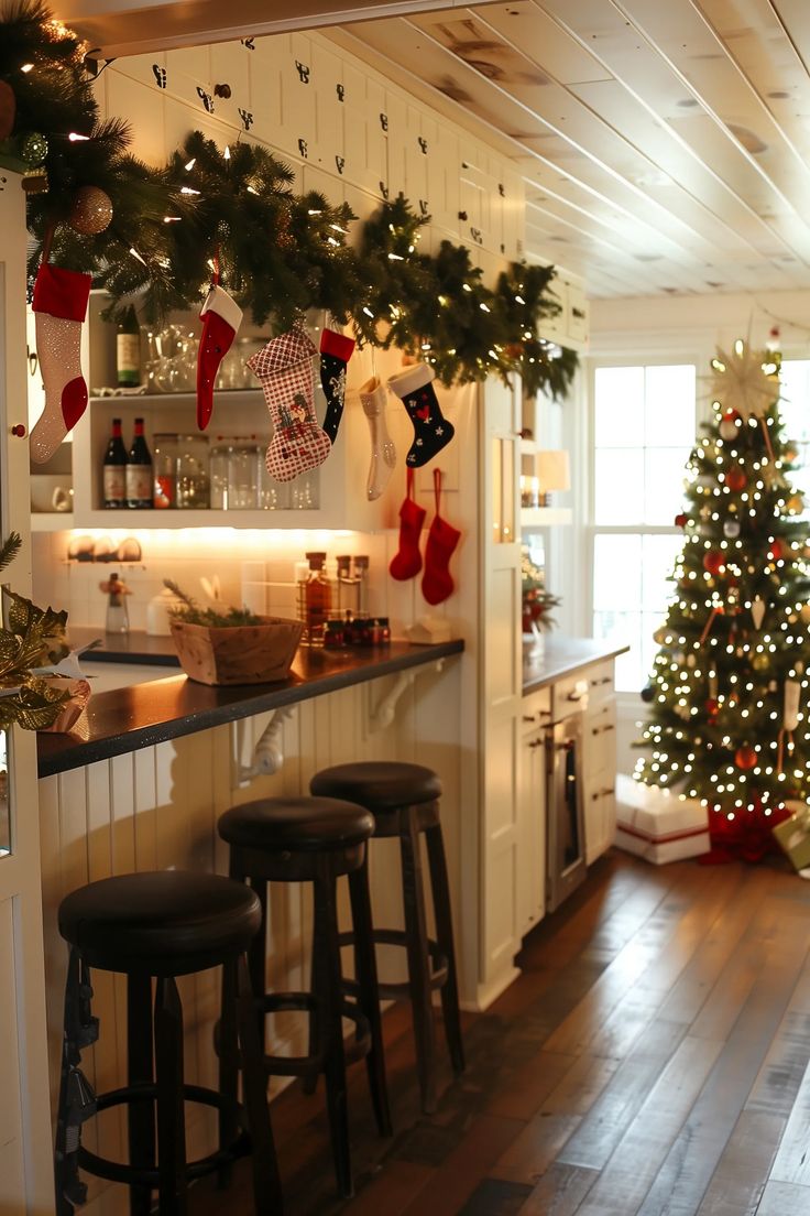 25+ Christmas Kitchen Decor Ideas That'll Make Santa Jealous