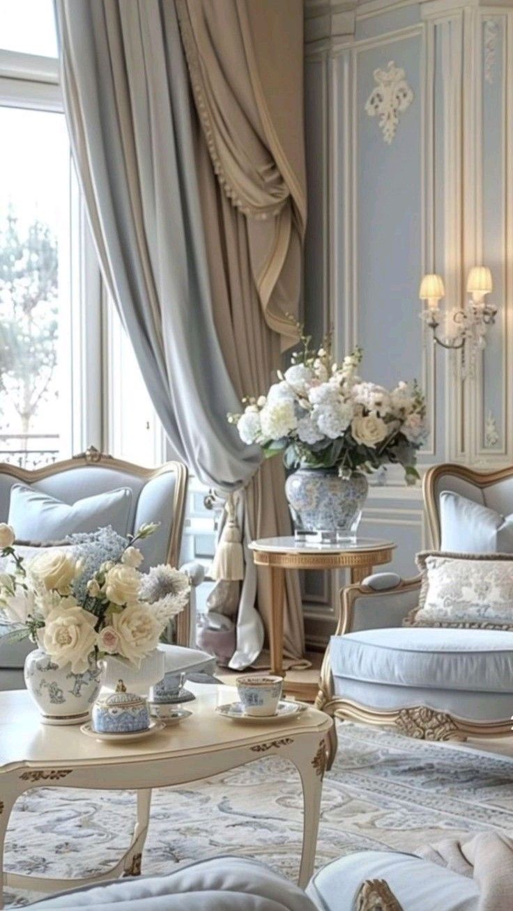 30 Old Money Home Decor Ideas: Fancy-Schmancy on a Shoestring Budget
