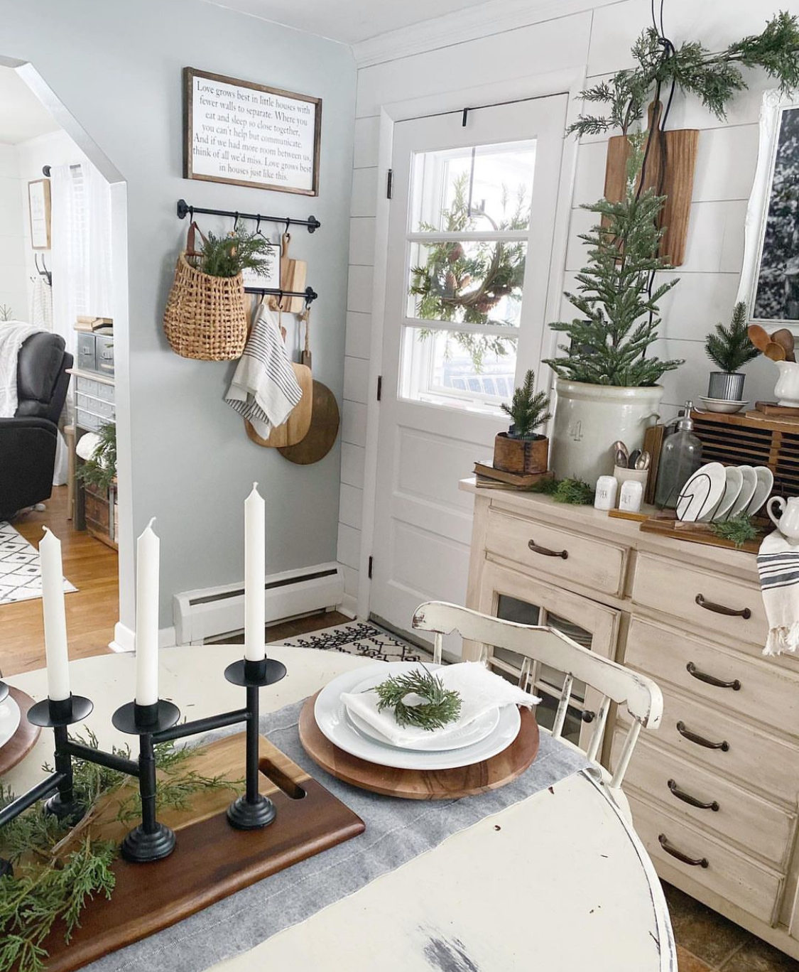 32 Winter Decor Ideas to Make Your Home Cozy and Fun
