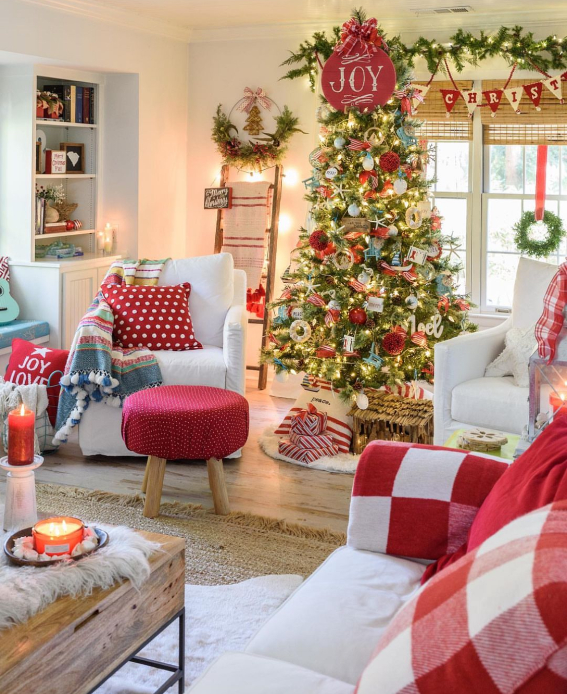 27 Christmas Living Room Decor 2026: Tinsel, Tacky Sweaters, and Too ...
