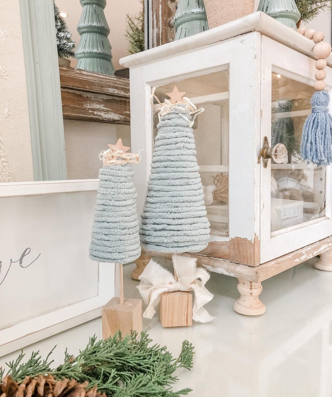 20 Easy DIY Christmas Craft Ideas That'll Make Santa Jealous