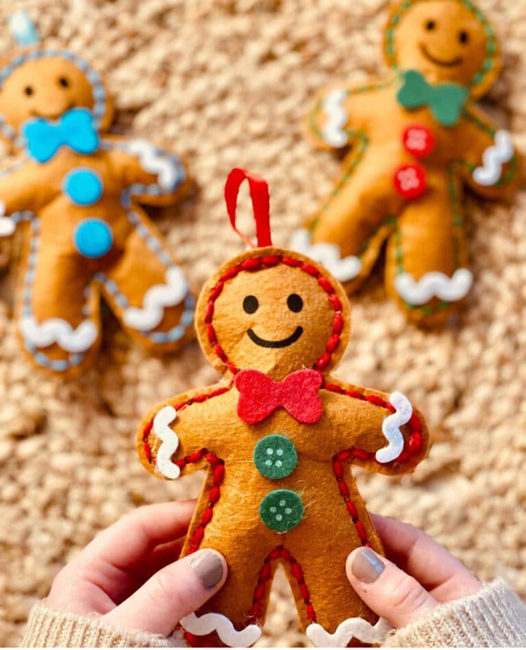 20 Easy DIY Christmas Craft Ideas That'll Make Santa Jealous