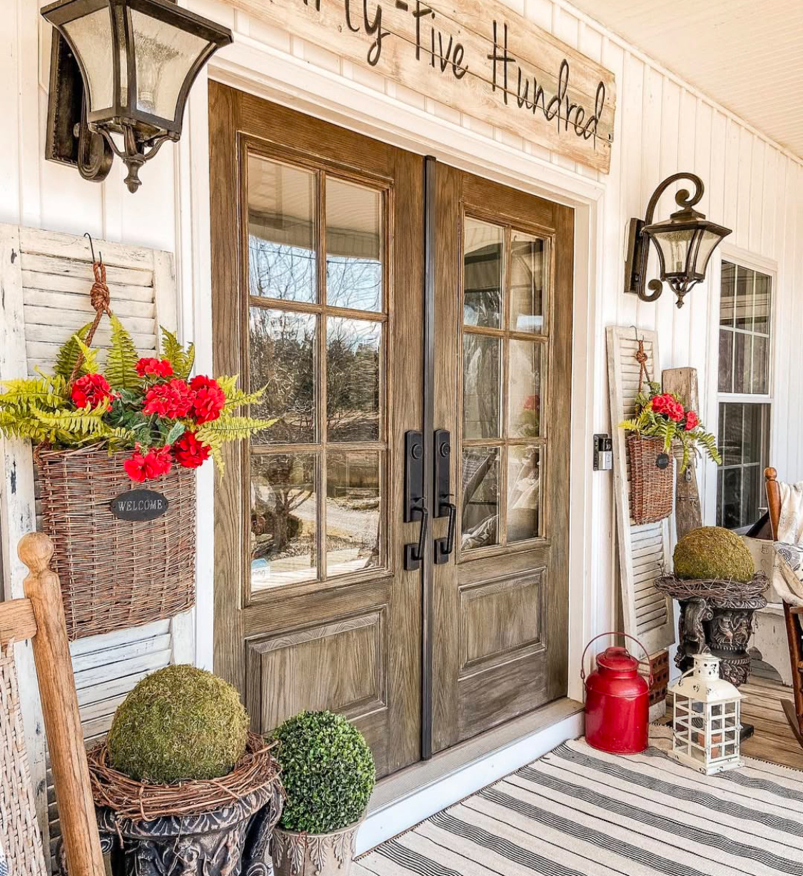 22 Spring Front Porch Decor Ideas to Freshen Up Your Home