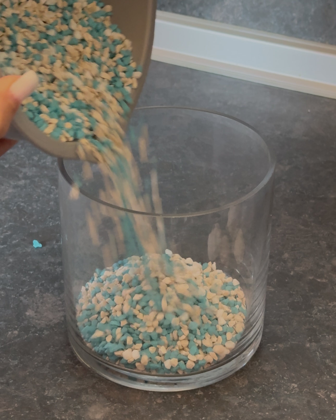 DIY Seaside Candle Holder: Bring the Beach Vibes Home