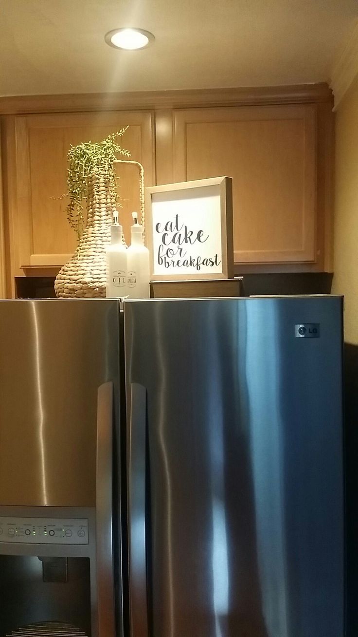 Decorating Above the Fridge: 24 Ideas for a Chic Look