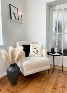 Simple Ways to Decorate Using Just Three Colors