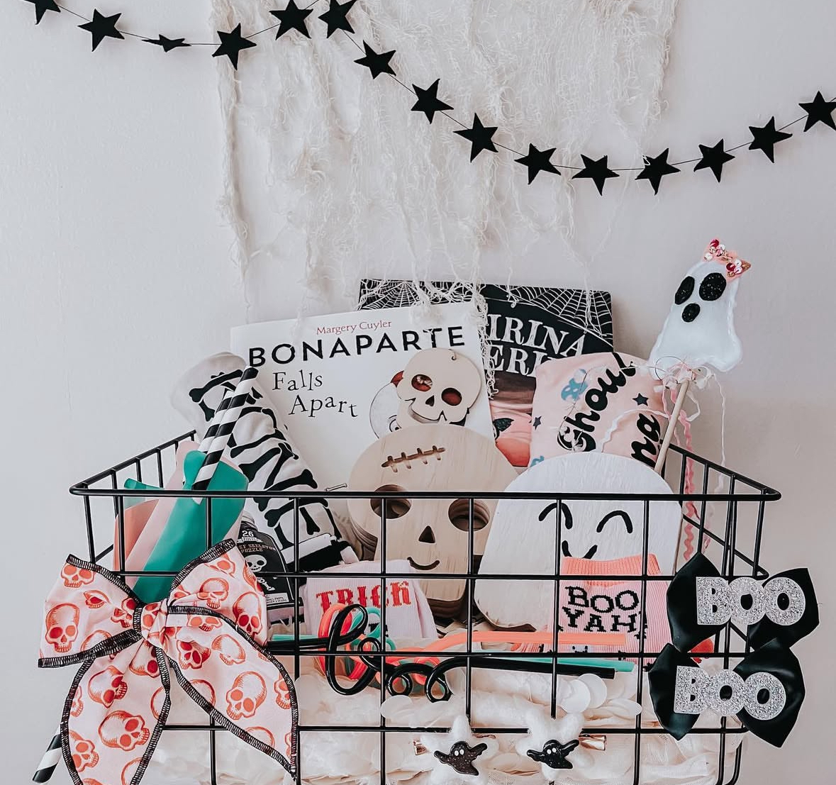 24 Cute Boo Basket Ideas To Delight Everyone On Your List This Halloween