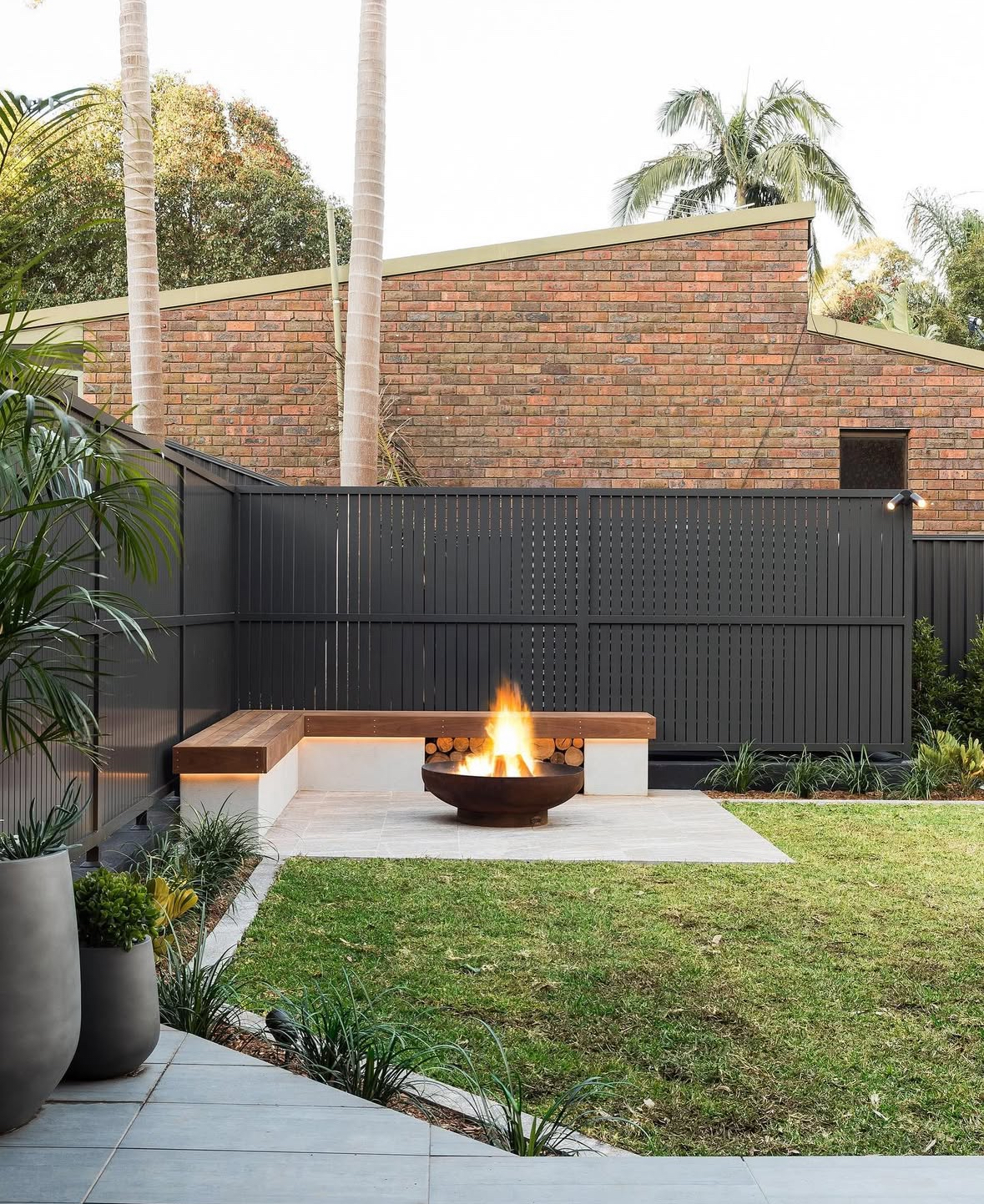 19 Cozy & Stylish Fire Pit Ideas to Transform Your Backyard