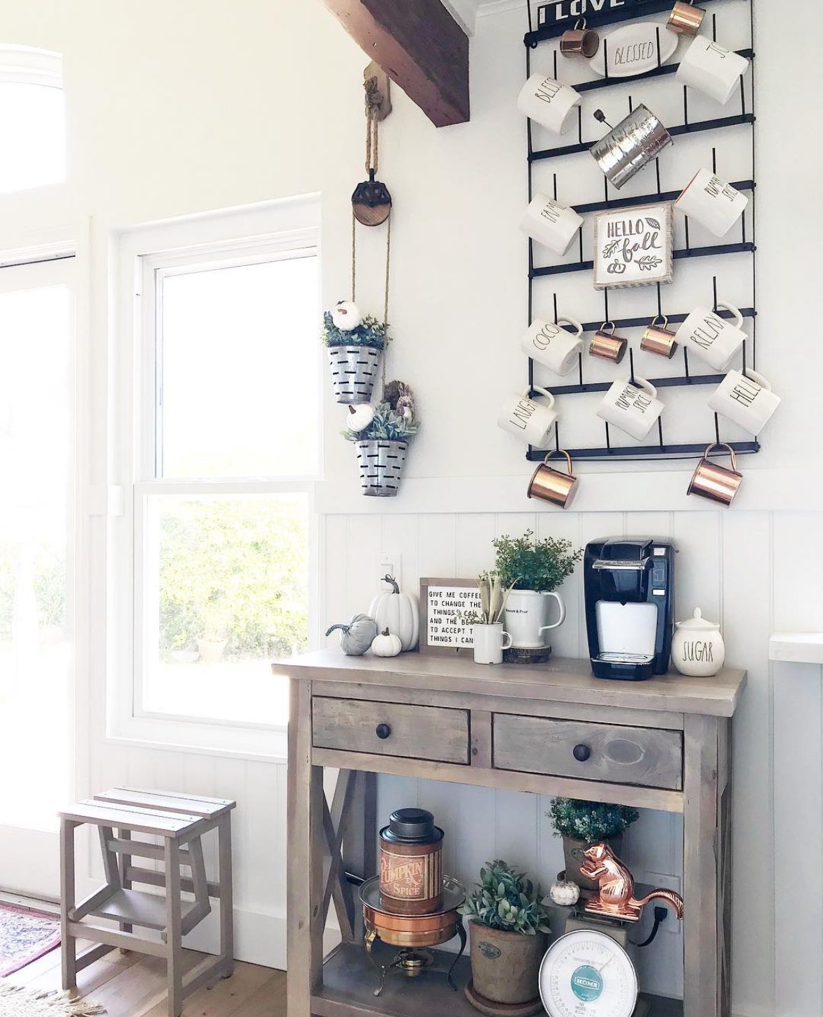 Fall in Love with These 31 Coffee Station Ideas This Autumn