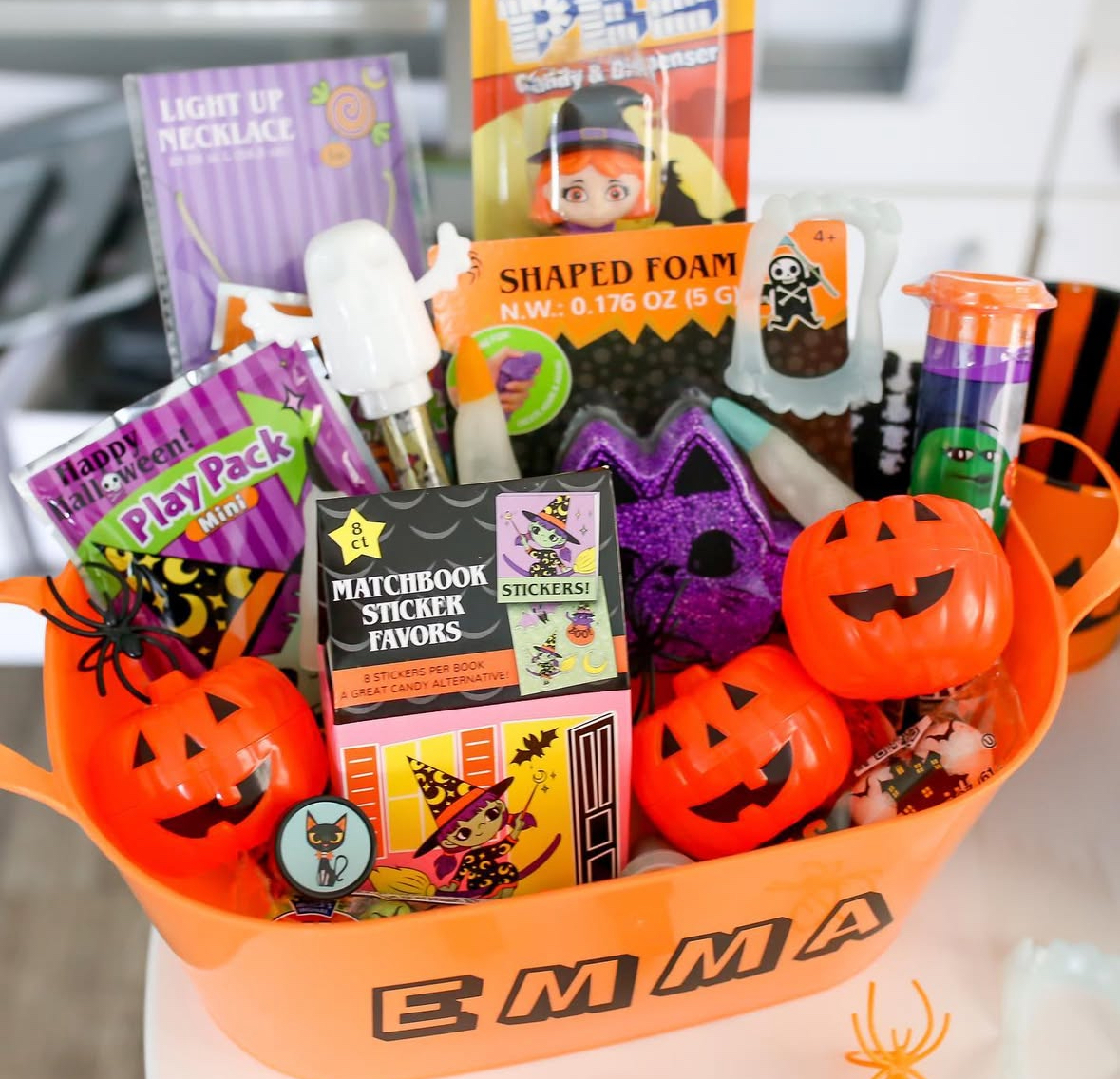 24 Cute Boo Basket Ideas To Delight Everyone On Your List This Halloween