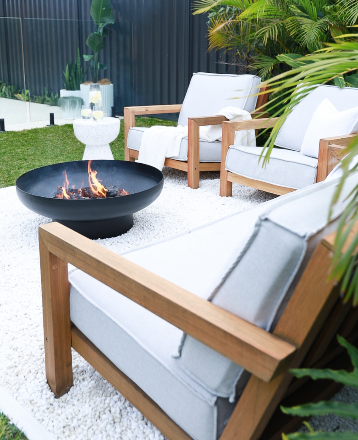 19 Cozy & Stylish Fire Pit Ideas to Transform Your Backyard