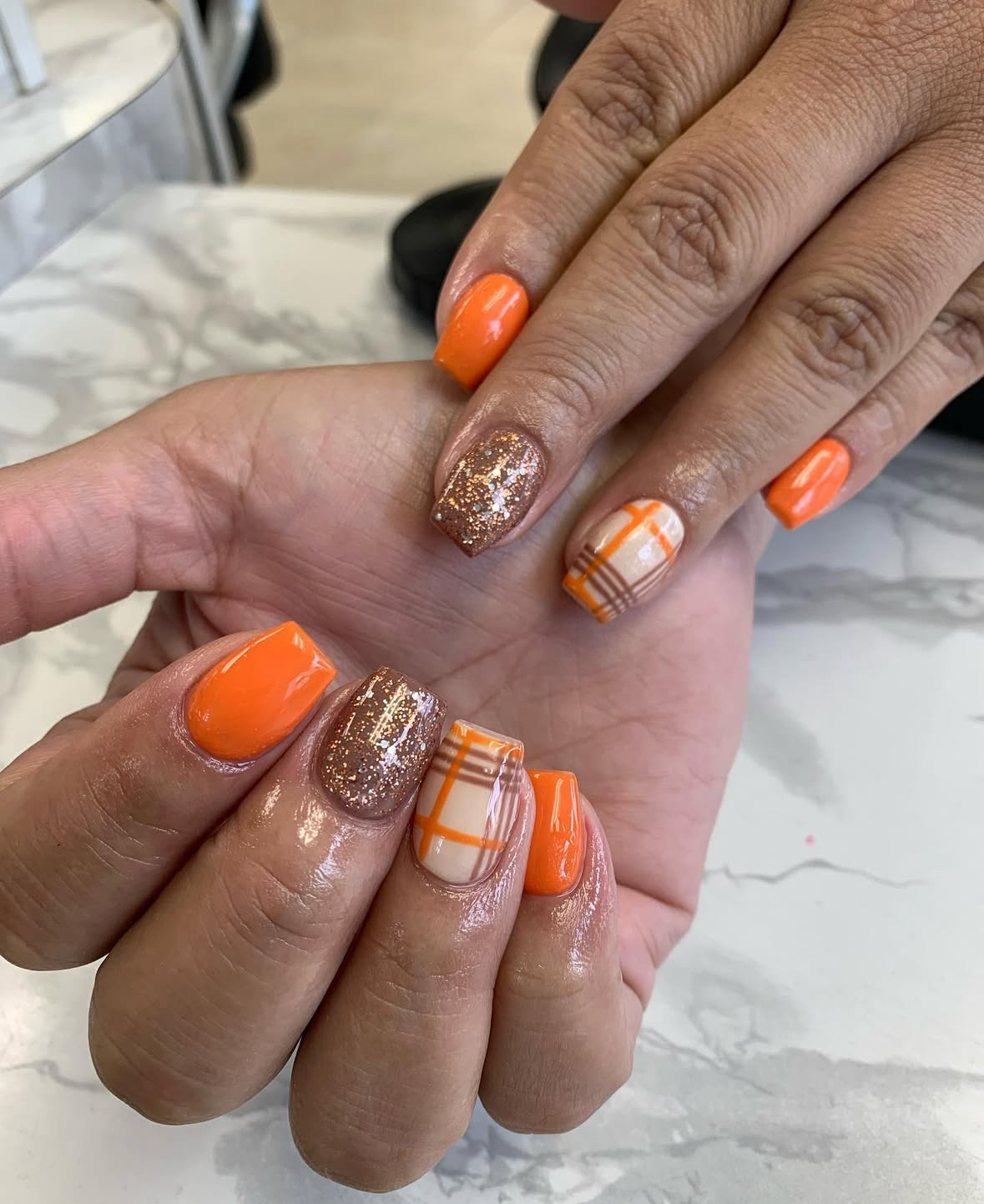 30+ Short Fall Nail Ideas That Are Cute, Cozy & On-Trend