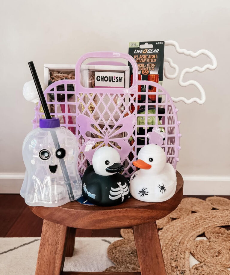 24 Cute Boo Basket Ideas To Delight Everyone On Your List This Halloween