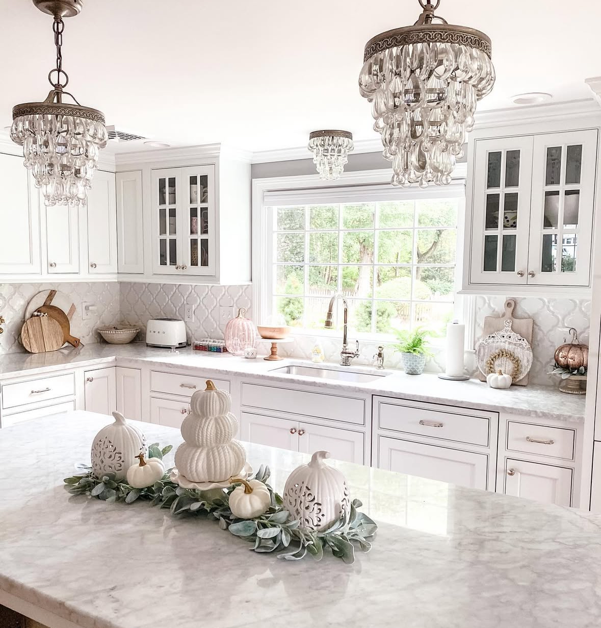 27 Simple + Stylish Fall Kitchen Decor Ideas