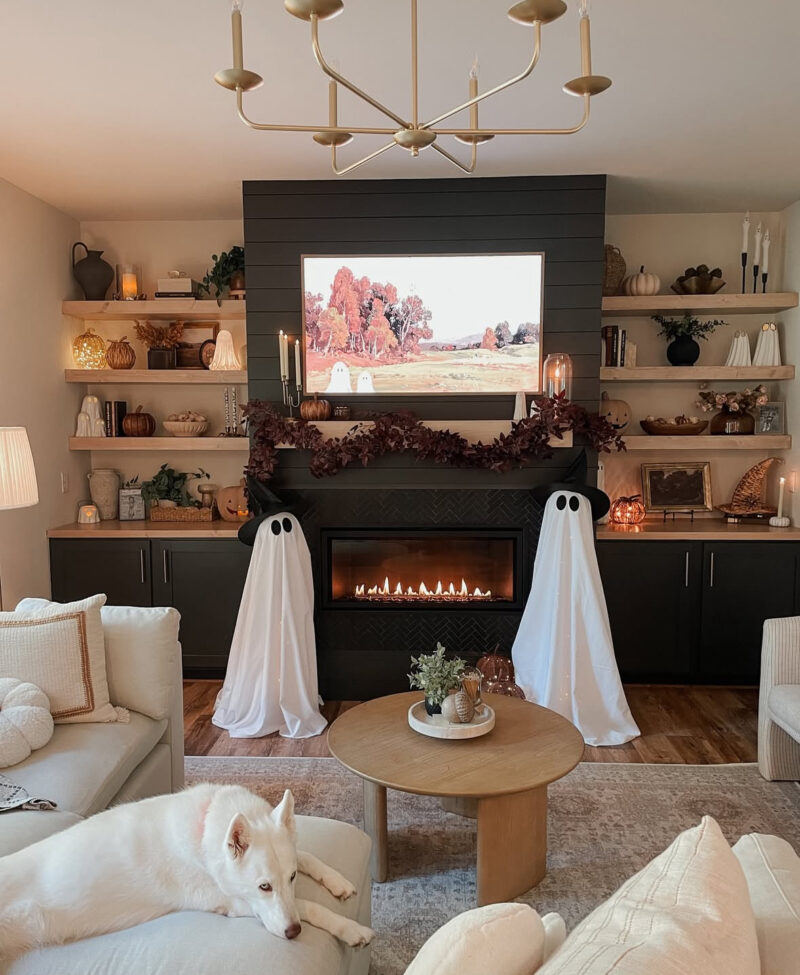 Effortless 27 Halloween Living Room Ideas for Instant Mood