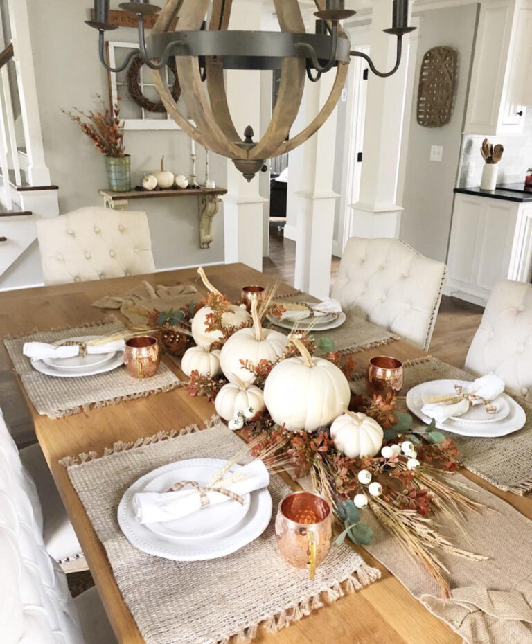 Feast Your Eyes: 28 Thanksgiving Tablescape Ideas for 2026