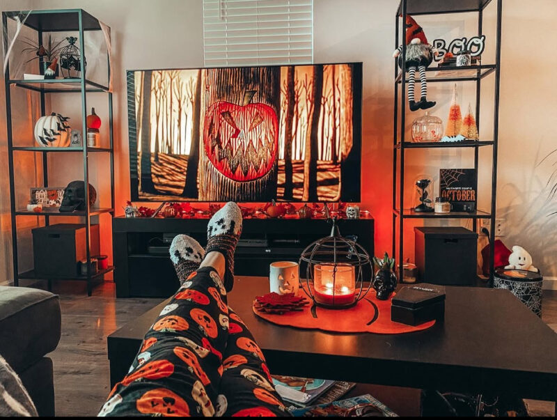 Effortless 27 Halloween Living Room Ideas for Instant Mood