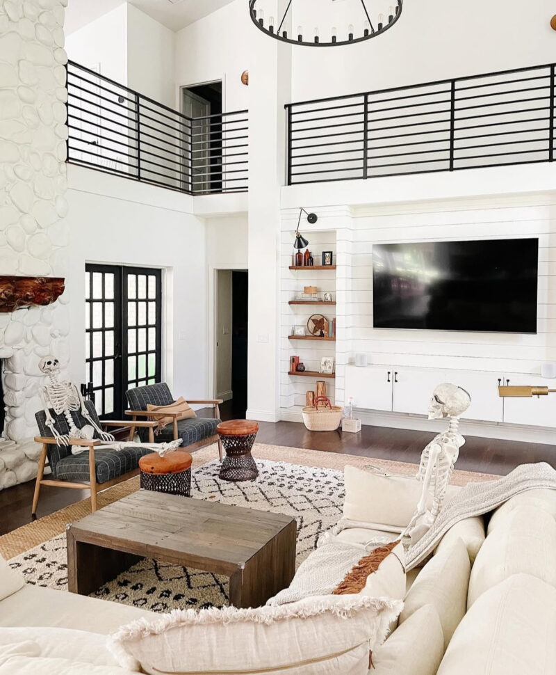 Effortless 27 Halloween Living Room Ideas for Instant Mood