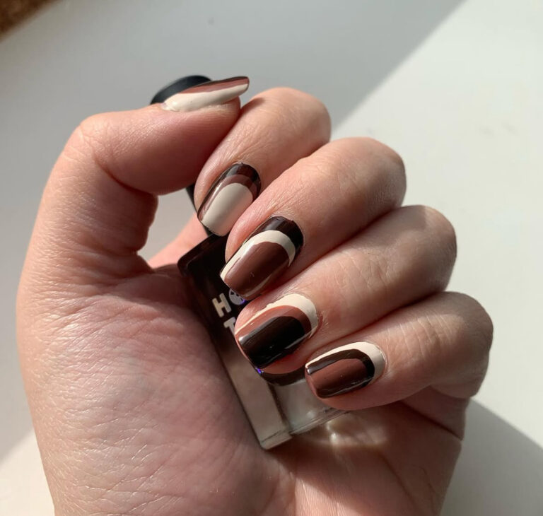 What Color Nails for November? Here Are the Prettiest 27 Picks