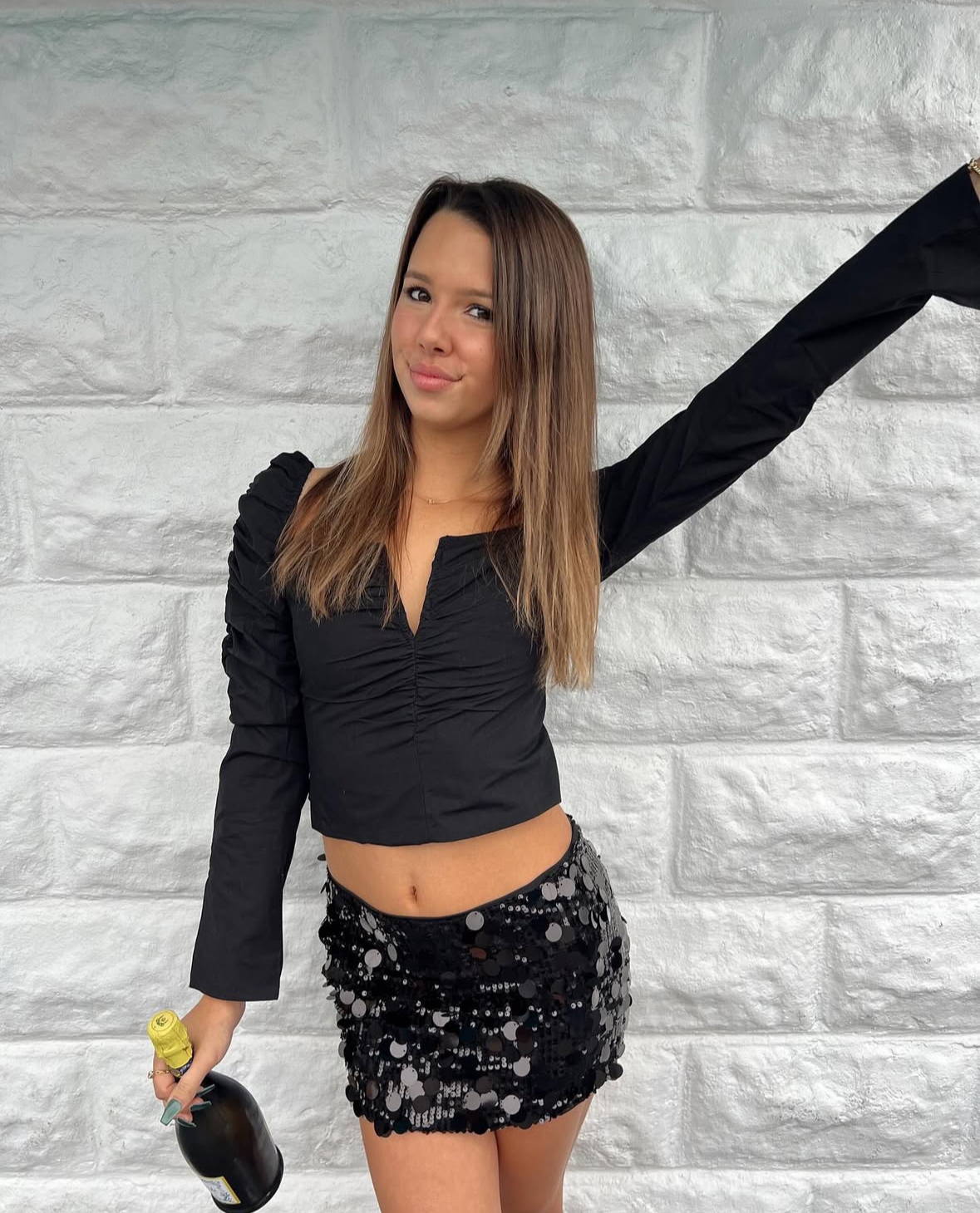 26 New Years Eve Outfits Women Love: The Ultimate Guide