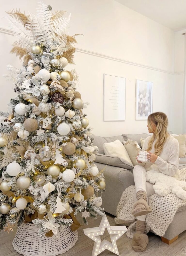 20 Minimalist Christmas Decor Ideas You Can Actually Do