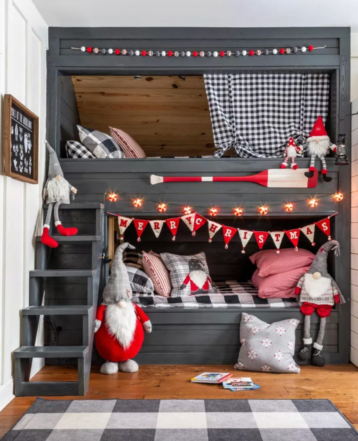 How to Decorate a Kids’ Bedroom for Christmas - 22 Easy Wins