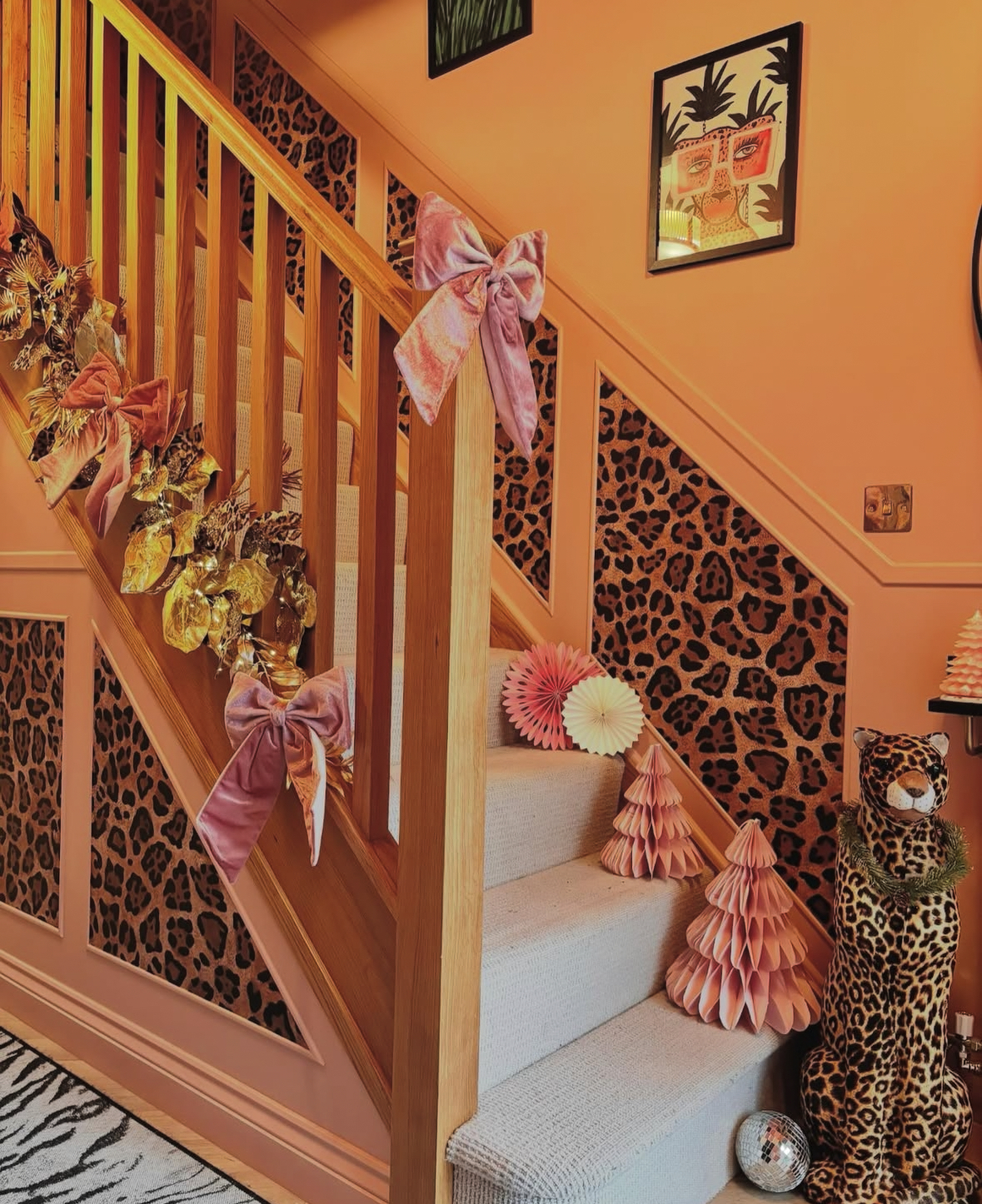 How to Decorate Stairs for Christmas: 28 Easy, Stylish Banister Tips