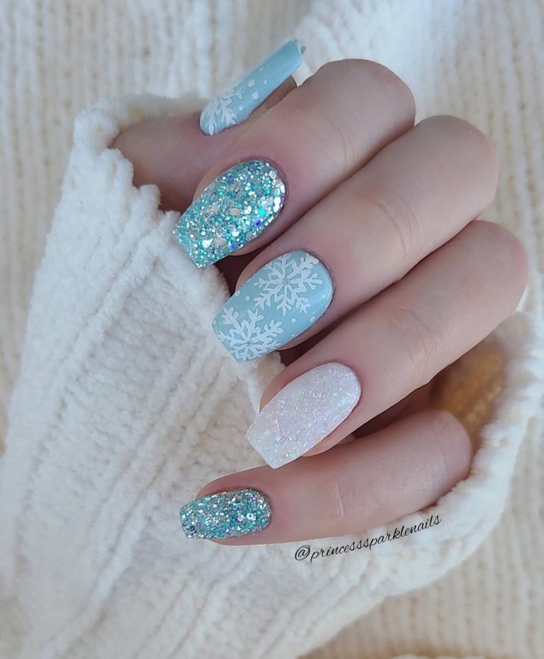 30 Snowflake Nail Designs: Chic Ideas for a Frosty Mani